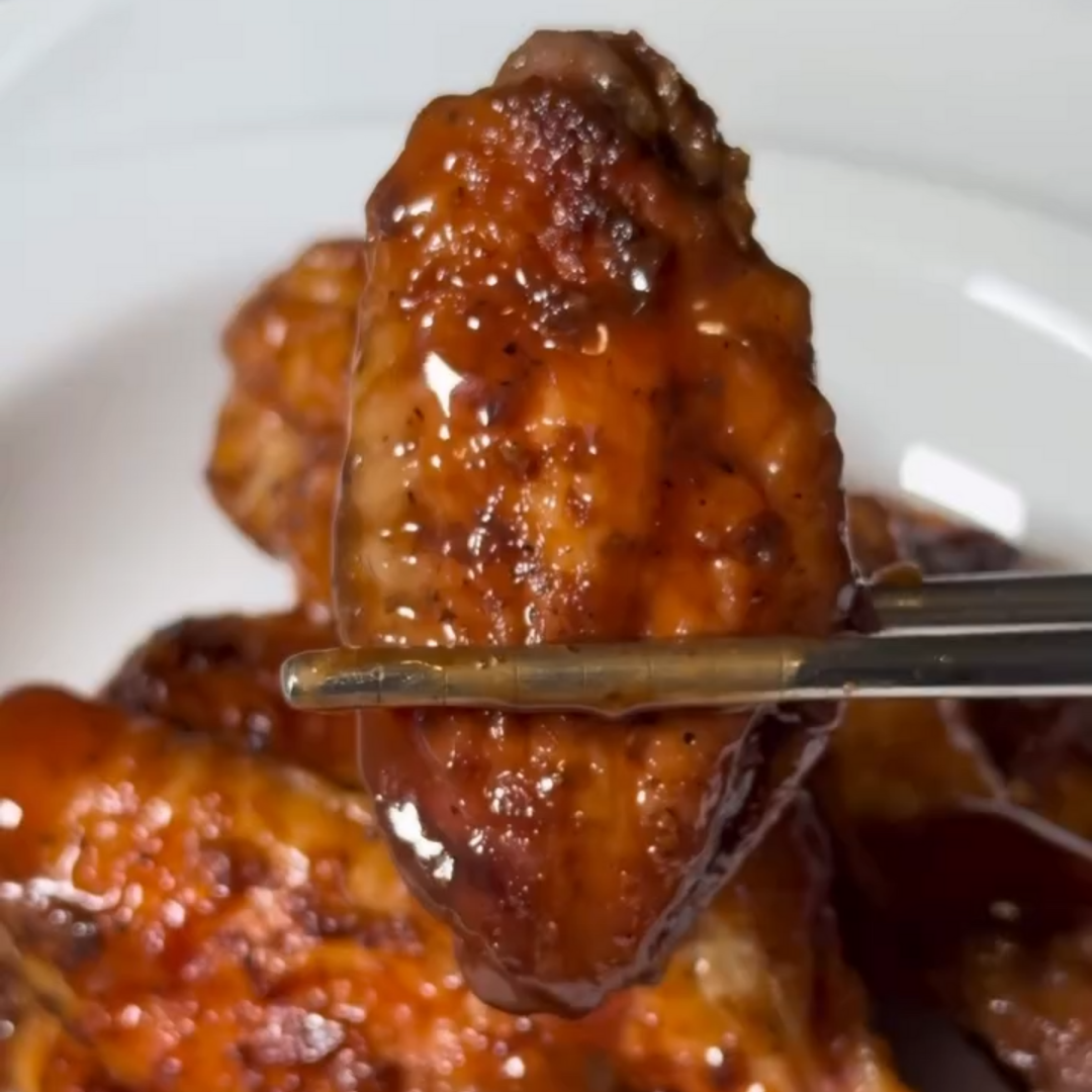 Maple BBQ Chicken Wings Recipe | Air Fryer Perfection | Nutrafarms Inc.